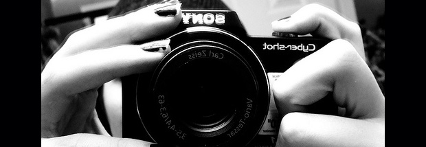 Beginner Photography - How to Hold Your Digital Camera