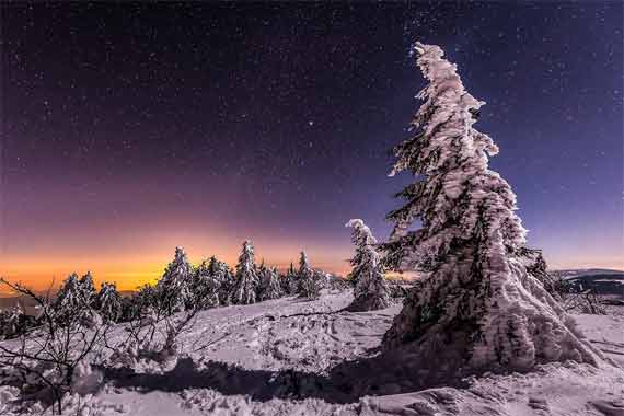Interesting Photo of the Day: Stunning Winter Night
