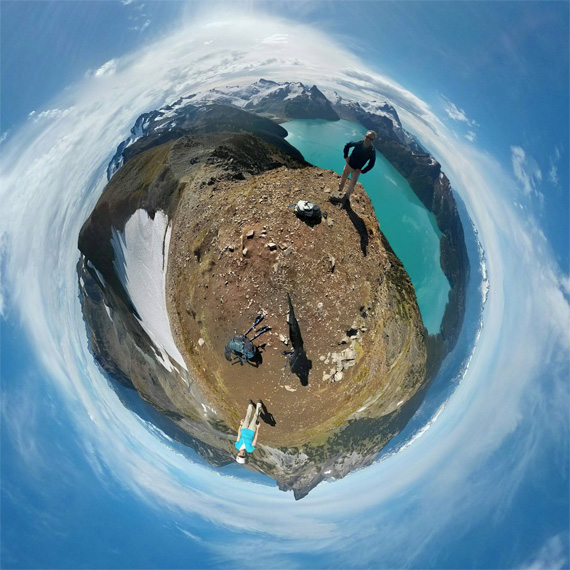 Interesting Photo of the Day: Tiny Mountaintop Earth